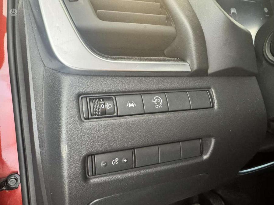Sarkans Nissan Qashqai 2023 Šauļi, ar dzinēja tilpumu 1.33 L un nobraukumu 85 tūkst. km par 23400 €, foto 12 vietnē AUTOMOTO.COM.LV