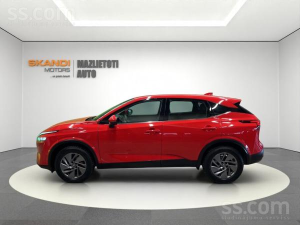 Nissan Qashqai 2023 in Riga on AUTOMOTO.COM.LV Red Nissan Qashqai 2023 in Riga, with an engine capacity of 1.30 L and mileage of 63 thousand km for 20990 €, photo 4 on AUTOMOTO.COM.LV
