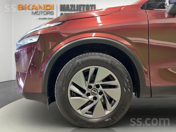 Red Nissan Qashqai 2023 in Riga, with an engine capacity of 1.30 L and mileage of 86 thousand km for 19490 €, photo 10 on AUTOMOTO.COM.LV