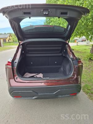 Sarkans Nissan Qashqai 2024 Rīga, ar dzinēja tilpumu 1.30 L un nobraukumu 42 tūkst. km par 23550 €, foto 5 vietnē AUTOMOTO.COM.LV