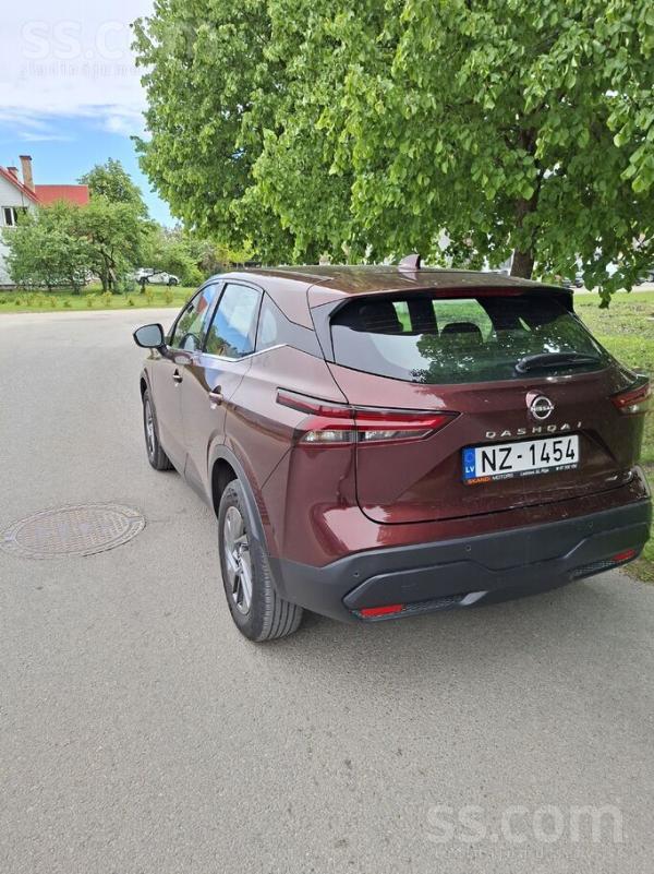 Sarkans Nissan Qashqai 2024 Rīga, ar dzinēja tilpumu 1.30 L un nobraukumu 42 tūkst. km par 23550 €, foto 5 vietnē AUTOMOTO.COM.LV