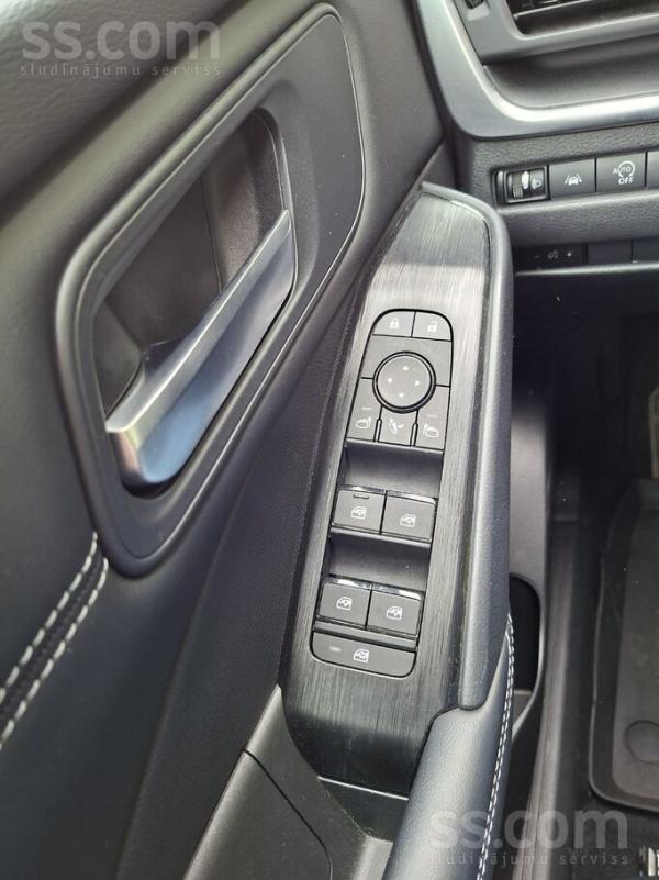 Sarkans Nissan Qashqai 2024 Rīga, ar dzinēja tilpumu 1.30 L un nobraukumu 42 tūkst. km par 23550 €, foto 8 vietnē AUTOMOTO.COM.LV
