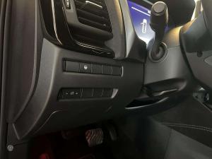 Sarkans Nissan Qashqai 2024 Šauļi, ar dzinēja tilpumu 1.50 L un nobraukumu 17 tūkst. km par 30500 €, foto 19 vietnē AUTOMOTO.COM.LV