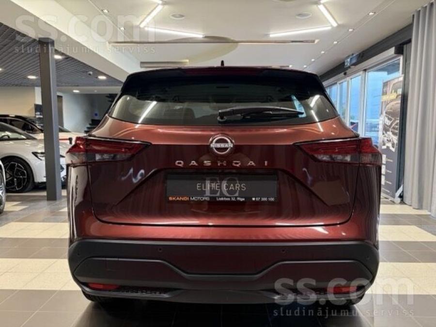Red Nissan Qashqai 2024 in Riga, with an engine capacity of 1.30 L and mileage of 35 thousand km for 19950 €, photo 6 on AUTOMOTO.COM.LV