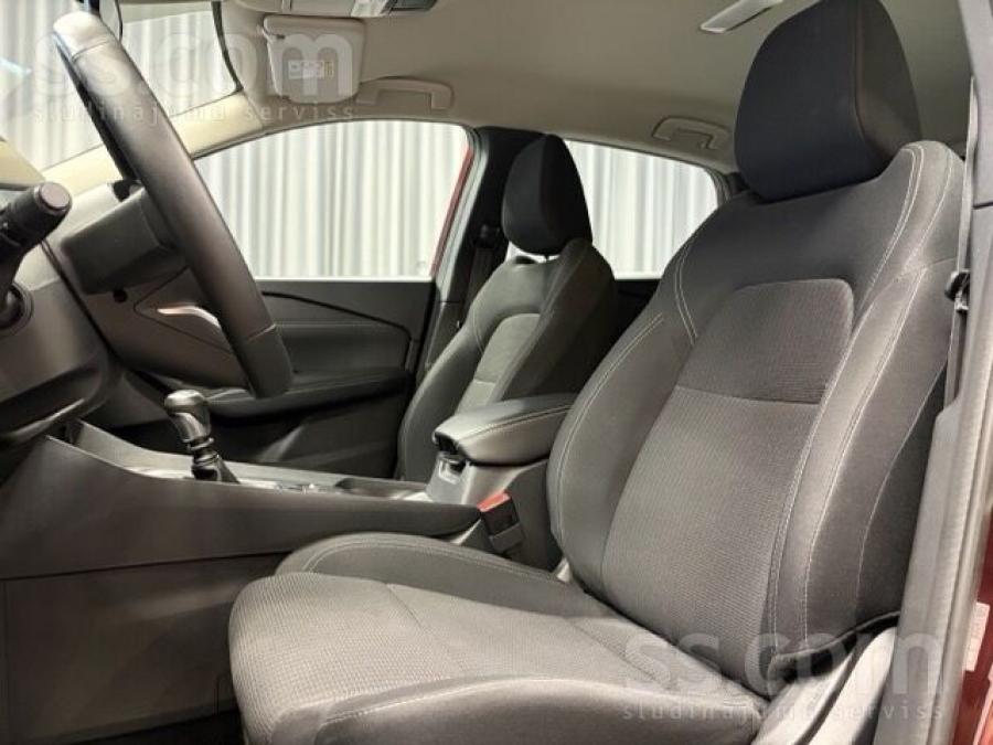 Red Nissan Qashqai 2024 in Riga, with an engine capacity of 1.30 L and mileage of 35 thousand km for 19950 €, photo 13 on AUTOMOTO.COM.LV