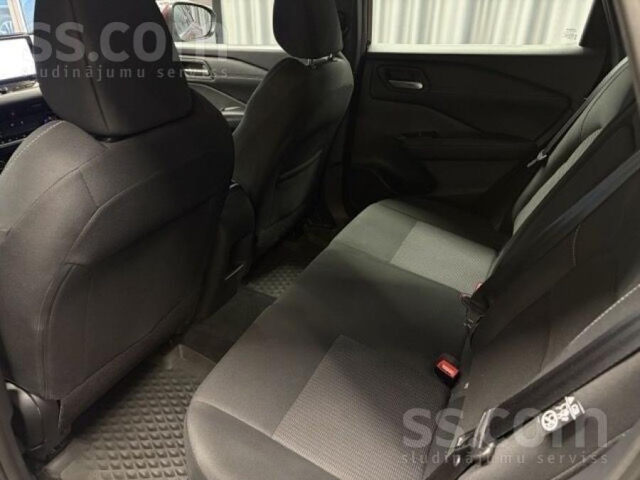 Red Nissan Qashqai 2024 in Riga, with an engine capacity of 1.30 L and mileage of 35 thousand km for 19950 €, photo 23 on AUTOMOTO.COM.LV
