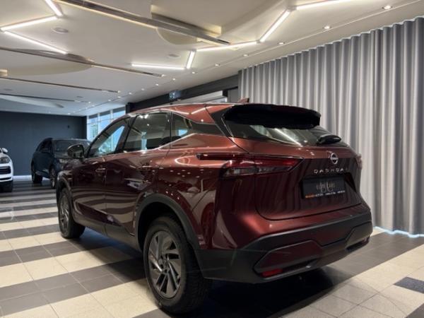 Sarkans Nissan Qashqai 2024 Rīga, ar dzinēja tilpumu 1.30 L un nobraukumu 35 tūkst. km par 19950 €, foto 6 vietnē AUTOMOTO.COM.LV