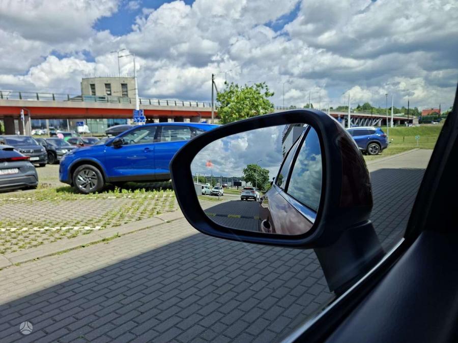 Sarkans Nissan Qashqai 2025 Viļņa, ar dzinēja tilpumu 1.33 L un nobraukumu 16 tūkst. km par 31900 €, foto 21 vietnē AUTOMOTO.COM.LV