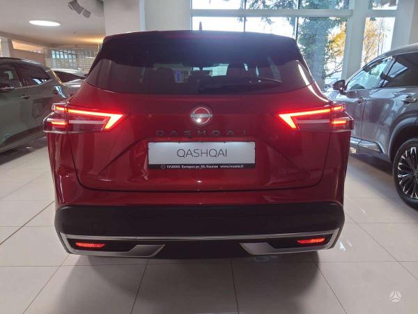 Red Nissan Qashqai 2026 in Kaunas, with an engine capacity of 1.33 L and mileage of 15 thousand km for 29060 €, photo 6 on AUTOMOTO.COM.LV