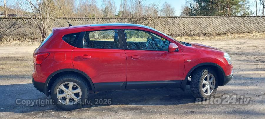 Sarkans Nissan Qashqai 2007 Pērnava, ar dzinēja tilpumu 1.60 L un nobraukumu 182 tūkst. km par 4600 €, foto 4 vietnē AUTOMOTO.COM.LV