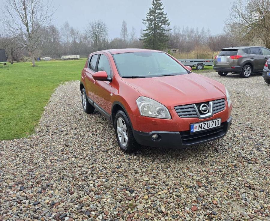 Sarkans Nissan Qashqai 2008 Klaipėda, ar dzinēja tilpumu 1.50 L un nobraukumu 318 tūkst. km par 3850 €, foto 2 vietnē AUTOMOTO.COM.LV