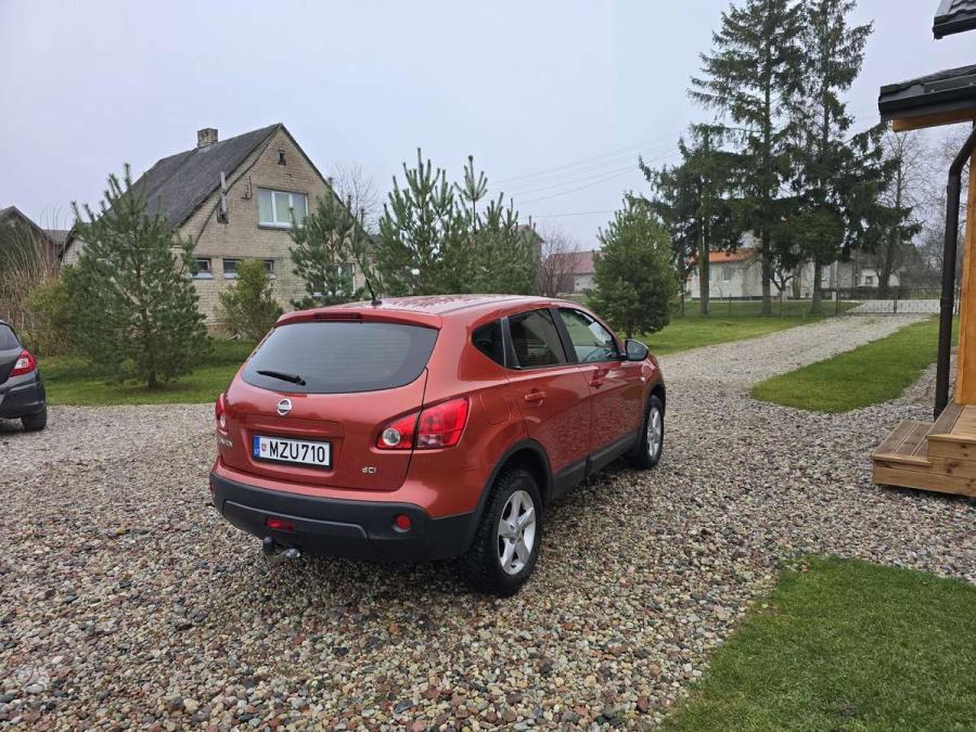 Sarkans Nissan Qashqai 2008 Klaipėda, ar dzinēja tilpumu 1.50 L un nobraukumu 318 tūkst. km par 3850 €, foto 4 vietnē AUTOMOTO.COM.LV