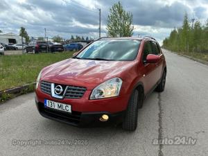 Sarkans Nissan Qashqai 2008 Tallina, ar dzinēja tilpumu 2.00 L un nobraukumu 200 tūkst. km par 3399 €, foto  vietnē AUTOMOTO.COM.LV