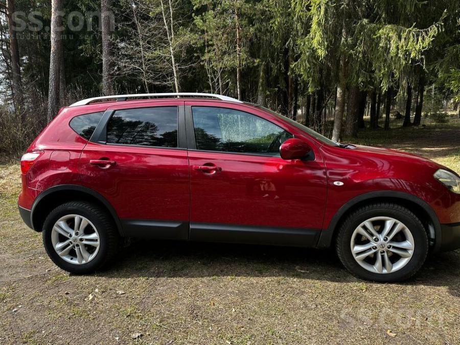 Sarkans Nissan Qashqai 2011 Madona, ar dzinēja tilpumu 2.00 L un nobraukumu 334 tūkst. km par 5990 €, foto 5 vietnē AUTOMOTO.COM.LV