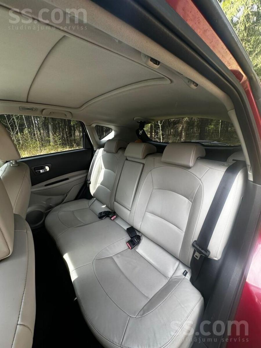 Sarkans Nissan Qashqai 2011 Madona, ar dzinēja tilpumu 2.00 L un nobraukumu 334 tūkst. km par 5990 €, foto 10 vietnē AUTOMOTO.COM.LV