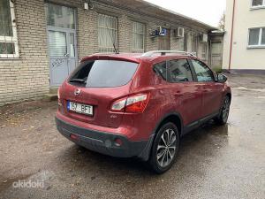 Sarkans Nissan Qashqai 2011 Tallina, ar dzinēja tilpumu 0.00 L un nobraukumu 0 tūkst. km par 4100 €, foto 4 vietnē AUTOMOTO.COM.LV