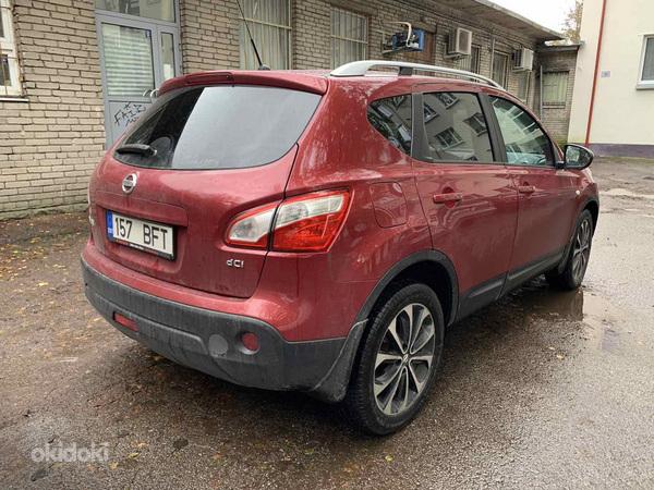 Red Nissan Qashqai 2011 in Tallinn, with an engine capacity of 0.00 L and mileage of 0 thousand km for 4100 €, photo 5 on AUTOMOTO.COM.LV