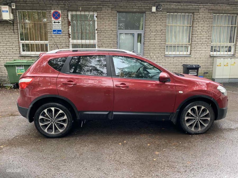 Sarkans Nissan Qashqai 2011 Tallina, ar dzinēja tilpumu 0.00 L un nobraukumu 0 tūkst. km par 4100 €, foto 10 vietnē AUTOMOTO.COM.LV
