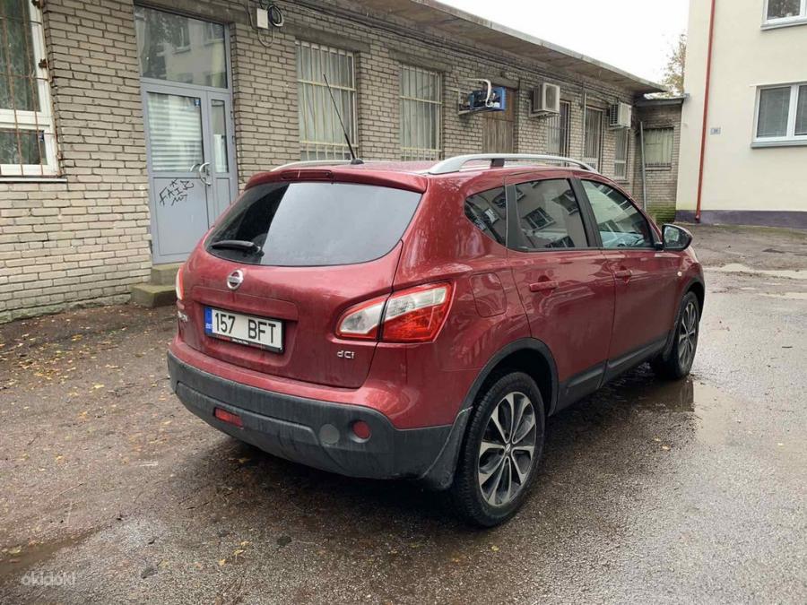 Sarkans Nissan Qashqai 2011 Tallina, ar dzinēja tilpumu 0.00 L un nobraukumu 0 tūkst. km par 4100 €, foto 12 vietnē AUTOMOTO.COM.LV