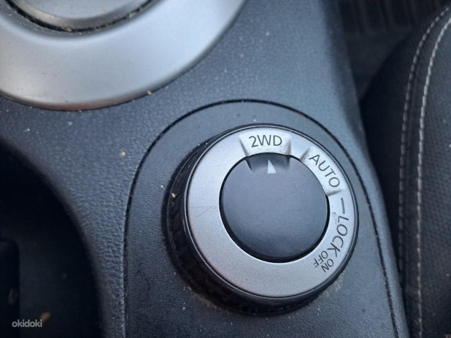 Sarkans Nissan Qashqai 2011 Tallina, ar dzinēja tilpumu 0.00 L un nobraukumu 0 tūkst. km par 4100 €, foto 13 vietnē AUTOMOTO.COM.LV