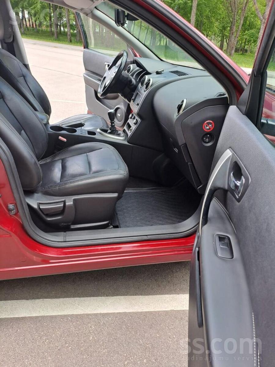 Sarkans Nissan Qashqai 2012 Alūksne, ar dzinēja tilpumu 1.60 L un nobraukumu 202 tūkst. km par 6199 €, foto 6 vietnē AUTOMOTO.COM.LV