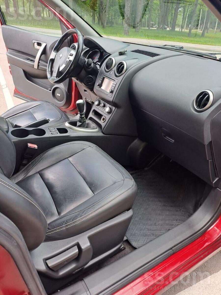 Sarkans Nissan Qashqai 2012 Alūksne, ar dzinēja tilpumu 1.60 L un nobraukumu 202 tūkst. km par 6199 €, foto 7 vietnē AUTOMOTO.COM.LV