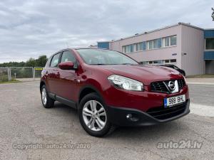 Sarkans Nissan Qashqai 2012 Tallina, ar dzinēja tilpumu 2.00 L un nobraukumu 131 tūkst. km par 6800 €, foto  vietnē AUTOMOTO.COM.LV