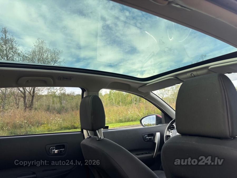 Sarkans Nissan Qashqai 2012 Tallina, ar dzinēja tilpumu 1.60 L un nobraukumu 339 tūkst. km par 4499 €, foto 12 vietnē AUTOMOTO.COM.LV