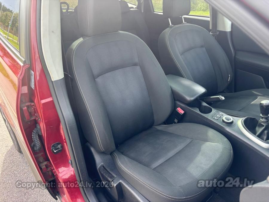 Sarkans Nissan Qashqai 2012 Tallina, ar dzinēja tilpumu 1.60 L un nobraukumu 339 tūkst. km par 4499 €, foto 18 vietnē AUTOMOTO.COM.LV