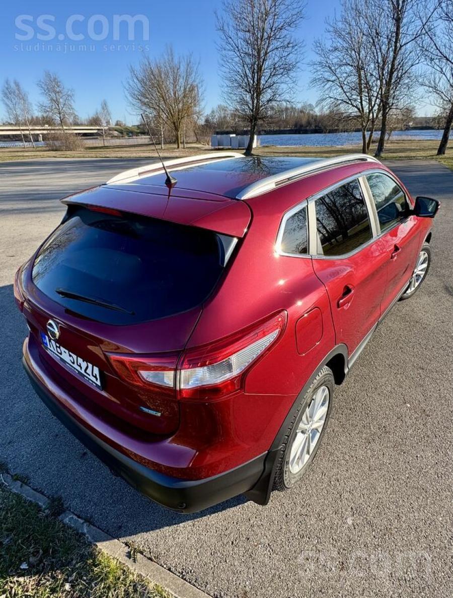 Sarkans Nissan Qashqai 2015 Rīga, ar dzinēja tilpumu 1.50 L un nobraukumu 153 tūkst. km par 8500 €, foto 6 vietnē AUTOMOTO.COM.LV