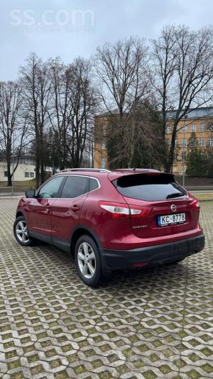 Sarkans Nissan Qashqai 2015 Rīga, ar dzinēja tilpumu 1.20 L un nobraukumu 140 tūkst. km par 5900 €, foto 11 vietnē AUTOMOTO.COM.LV