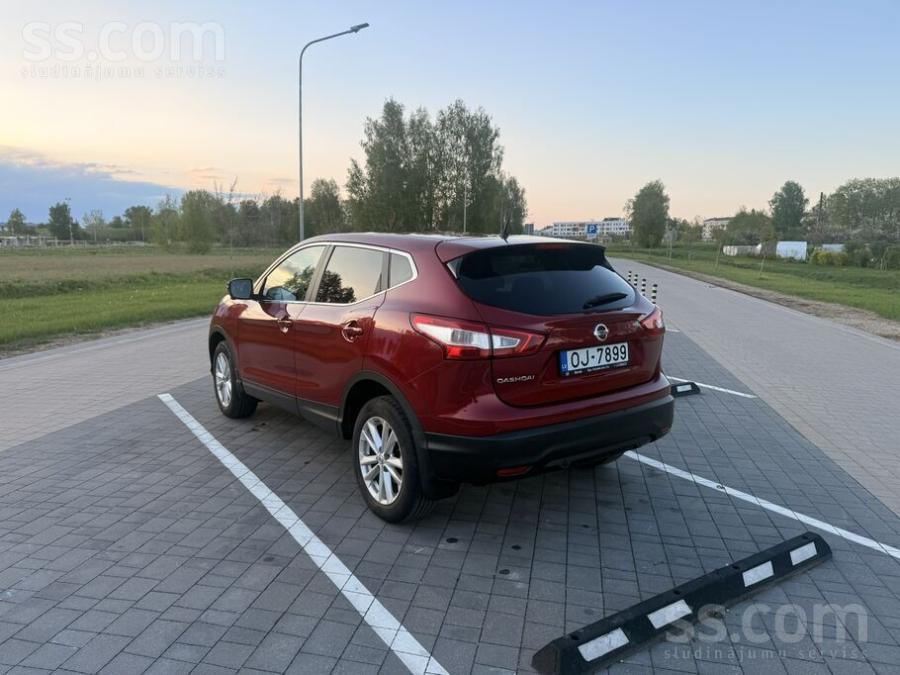 Sarkans Nissan Qashqai 2016 Rīga, ar dzinēja tilpumu 1.20 L un nobraukumu 108 tūkst. km par 8900 €, foto 5 vietnē AUTOMOTO.COM.LV