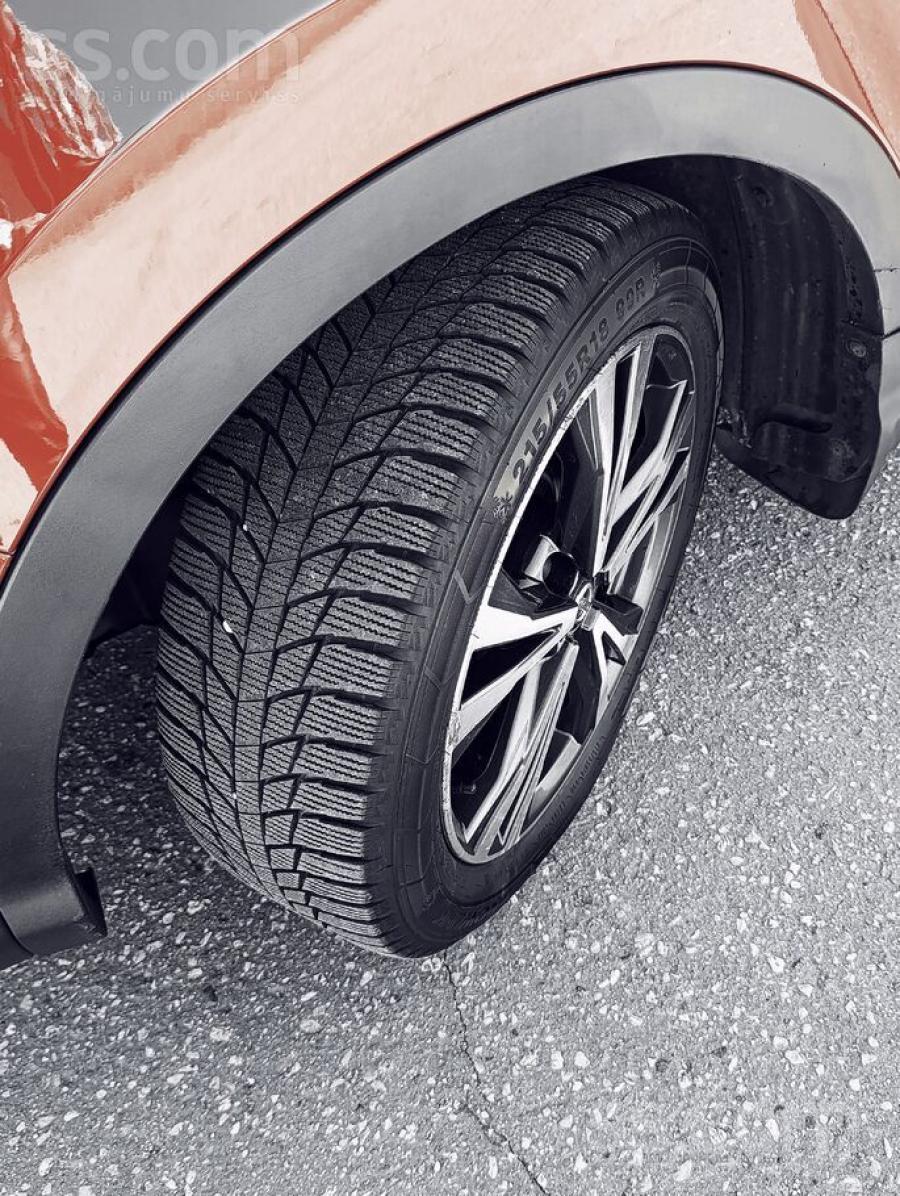 Sarkans Nissan Qashqai 2018 Rīga, ar dzinēja tilpumu 1.20 L un nobraukumu 132 tūkst. km par 11500 €, foto 4 vietnē AUTOMOTO.COM.LV