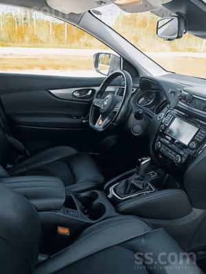 Sarkans Nissan Qashqai 2018 Rīga, ar dzinēja tilpumu 1.20 L un nobraukumu 132 tūkst. km par 11500 €, foto 7 vietnē AUTOMOTO.COM.LV