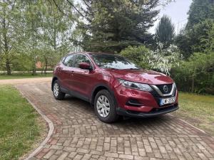 Red Nissan Qashqai 2018 in Riga, with an engine capacity of 1.20 L and mileage of 96 thousand km for 12500 €, photo  on AUTOMOTO.COM.LV