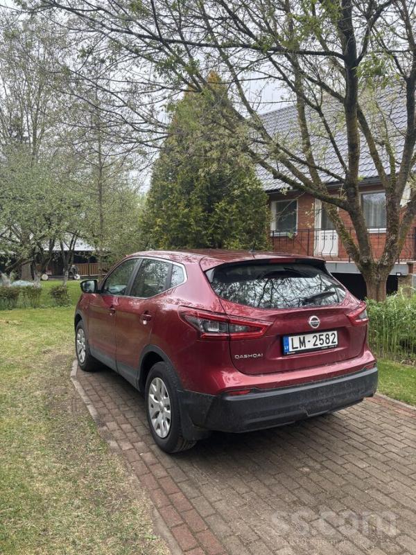 Sarkans Nissan Qashqai 2018 Rīga, ar dzinēja tilpumu 1.20 L un nobraukumu 96 tūkst. km par 12500 €, foto 4 vietnē AUTOMOTO.COM.LV