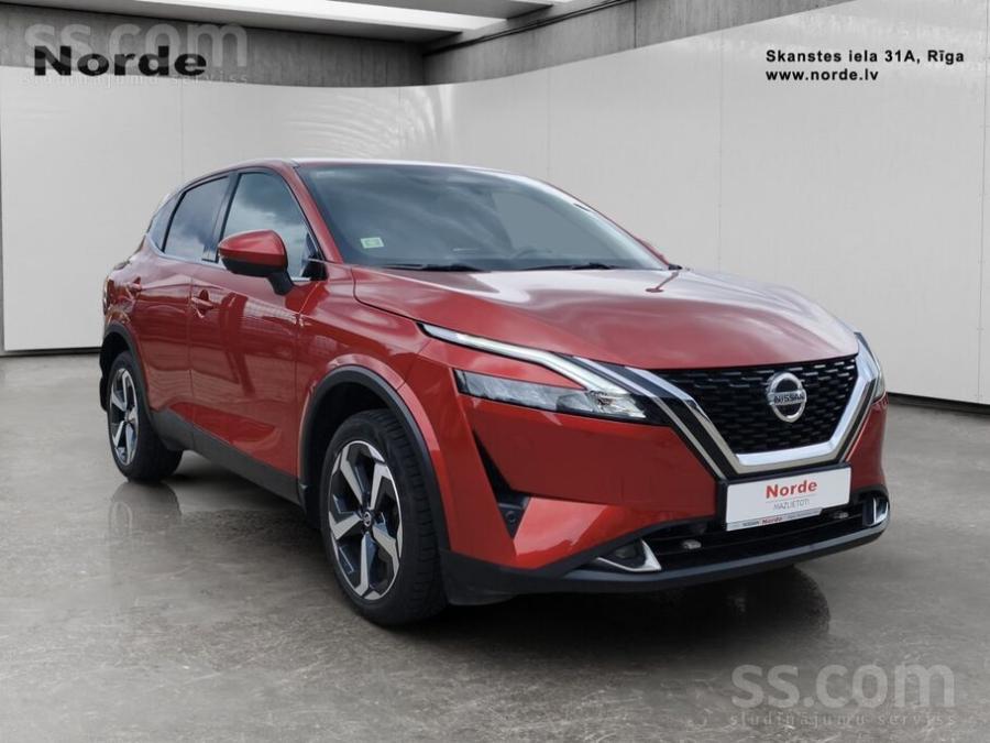 Red Nissan Qashqai 2022 in Riga, with an engine capacity of 1.30 L and mileage of 61 thousand km for 21980 €, photo 4 on AUTOMOTO.COM.LV