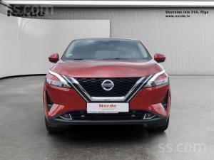 Red Nissan Qashqai 2022 in Riga, with an engine capacity of 1.30 L and mileage of 61 thousand km for 21980 €, photo 6 on AUTOMOTO.COM.LV