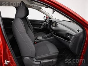 Red Nissan Qashqai 2022 in Riga, with an engine capacity of 1.30 L and mileage of 61 thousand km for 21980 €, photo 8 on AUTOMOTO.COM.LV