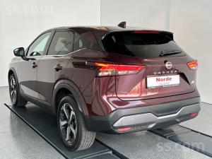 Красный Ниссан Кашкай 2023 в Рига, объемом двигателя 1.30 л и пробегом 32 тыс. км за 23800 €, фото 5 на AUTOMOTO.COM.LV