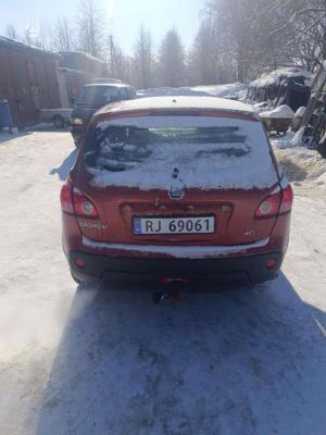 Sarkans Nissan Qashqai 2007 Ignalina, ar dzinēja tilpumu 1.46 L un nobraukumu 110 tūkst. km par 2100 €, foto 7 vietnē AUTOMOTO.COM.LV