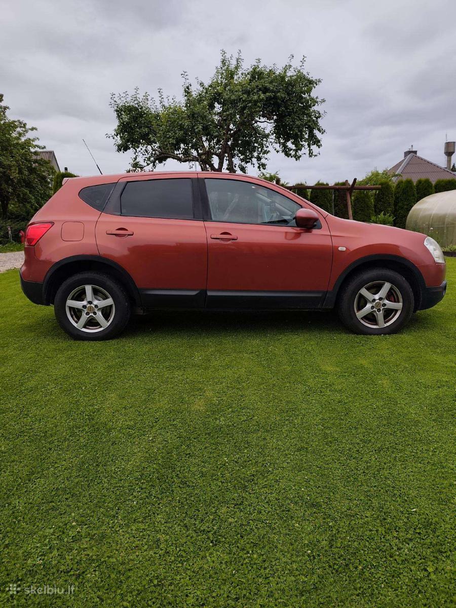 Sarkans Nissan Qashqai 2009 Utena, ar dzinēja tilpumu 2.00 L un nobraukumu 301 tūkst. km par 3500 €, foto 3 vietnē AUTOMOTO.COM.LV
