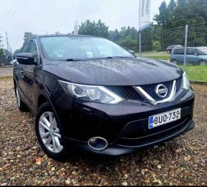 Red Nissan Qashqai 2014 in Radviliskis, with an engine capacity of 1.50 L and mileage of 259 thousand km for 7650 €, photo 3 on AUTOMOTO.COM.LV