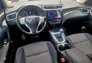 Red Nissan Qashqai 2014 in Radviliskis, with an engine capacity of 1.50 L and mileage of 259 thousand km for 7650 €, photo 13 on AUTOMOTO.COM.LV