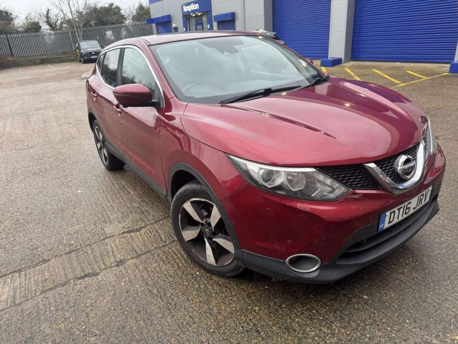 Sarkans Nissan Qashqai 2016 Šauļi, ar dzinēja tilpumu 1.60 L un nobraukumu 260 tūkst. km par 3150 €, foto 1 vietnē AUTOMOTO.COM.LV