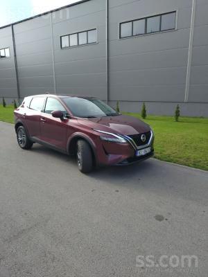 Red Nissan Qashqai 2021 in Riga, with an engine capacity of 1.30 L and mileage of 42 thousand km for 19000 €, photo  on AUTOMOTO.COM.LV
