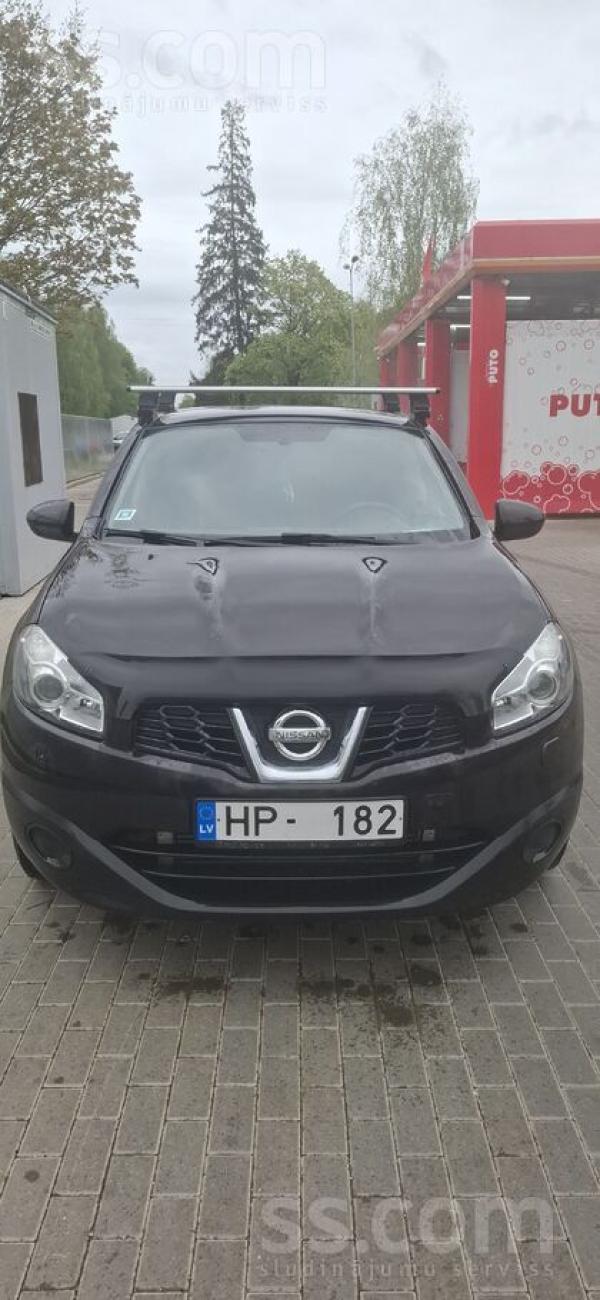 Sarkans Nissan Qashqai 2011 Rīga, ar dzinēja tilpumu 2.00 L un nobraukumu 150 tūkst. km par 8500 €, foto 2 vietnē AUTOMOTO.COM.LV