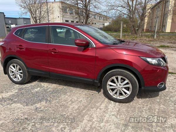 Sarkans Nissan Qashqai 2014 Rakvere, ar dzinēja tilpumu 1.20 L un nobraukumu 181 tūkst. km par 6850 €, foto 3 vietnē AUTOMOTO.COM.LV