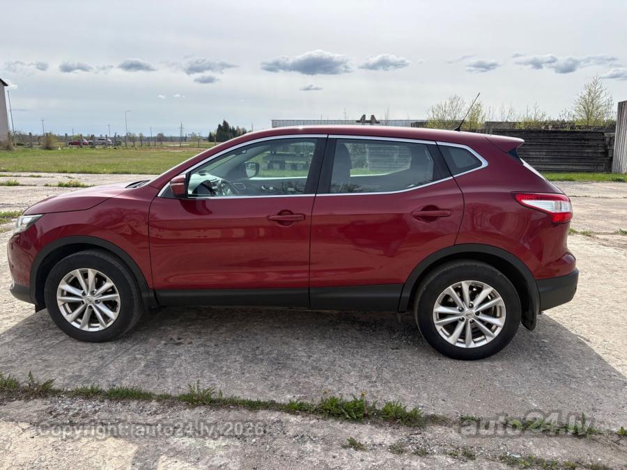 Sarkans Nissan Qashqai 2014 Rakvere, ar dzinēja tilpumu 1.20 L un nobraukumu 181 tūkst. km par 6850 €, foto 7 vietnē AUTOMOTO.COM.LV