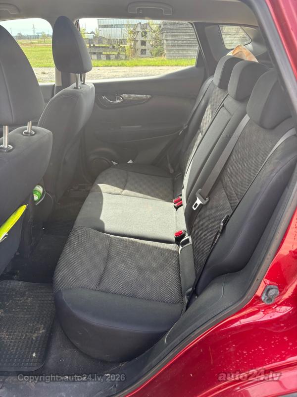 Sarkans Nissan Qashqai 2014 Rakvere, ar dzinēja tilpumu 1.20 L un nobraukumu 181 tūkst. km par 6850 €, foto 8 vietnē AUTOMOTO.COM.LV